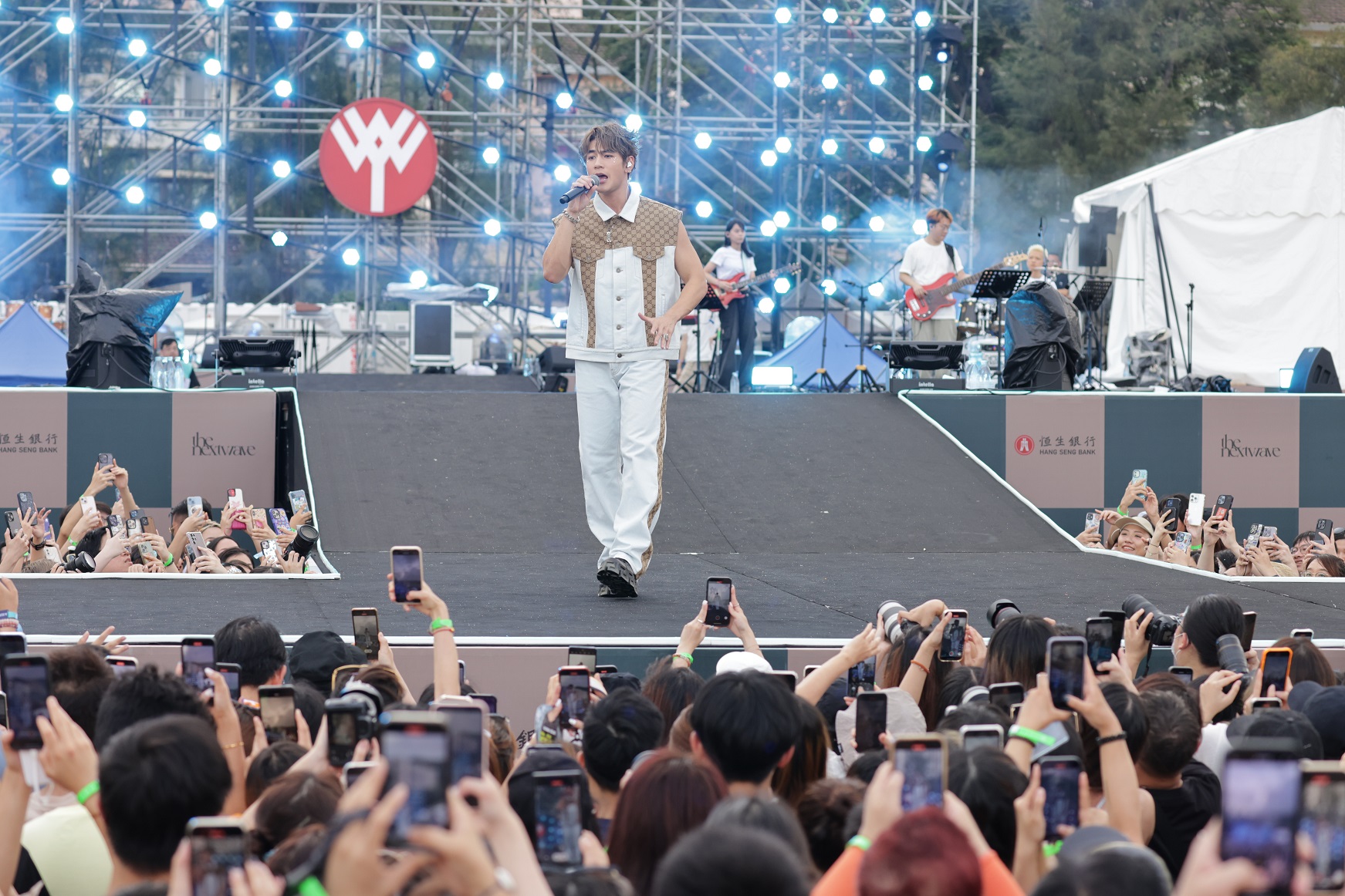 TheNextwave｜Jeffrey清唱《膠戰》主題曲 九澤CP最想食煲仔飯 | am730