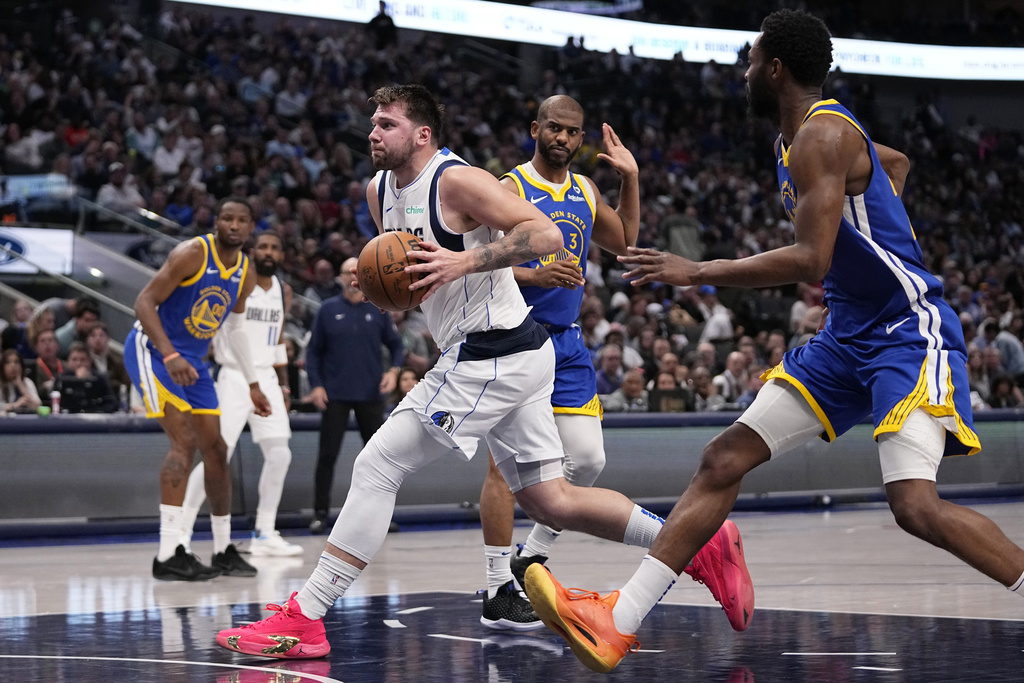 NBA｜獨行俠當錫傷出照贏勇士 帝王今季對湖人全勝（附比賽精華） | am730