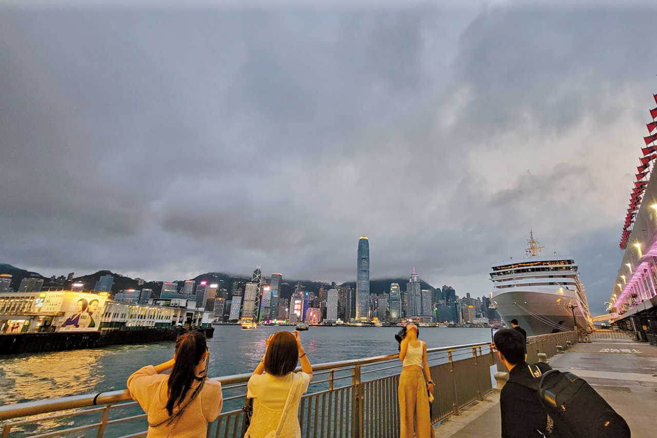 5.1晚海上煙火表演或受天雨影響 楊潤雄︰當日下午公布是否如期辦 | am730