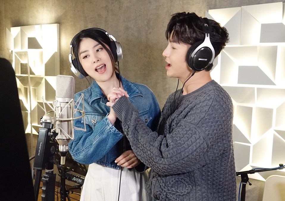 陳慧琳 : 黎明BB好可愛 | am730