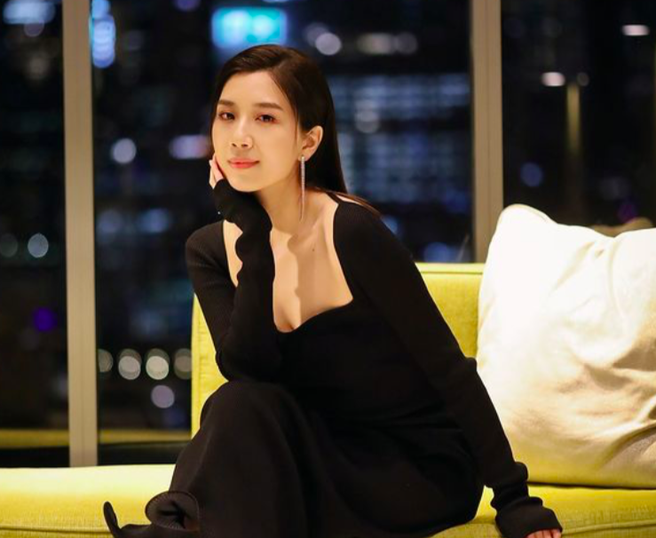 美麗40路｜黃智雯現身ViuTV做決賽評判 網民︰佢靚過參賽者 | am730