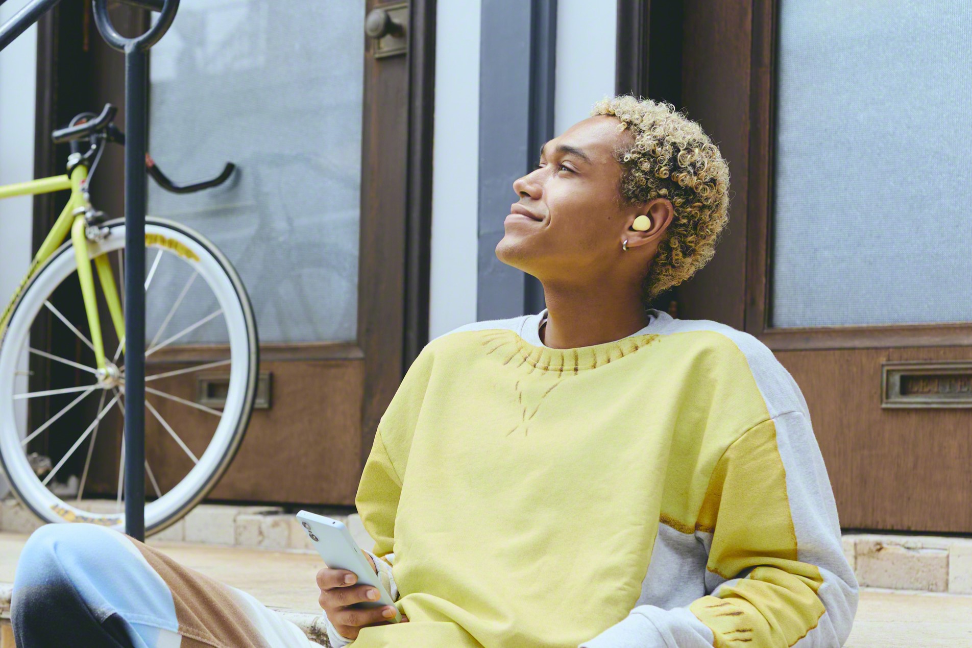 Sony X LE SSERAFIM 1000XM5系列 Smoky Pink 新色實拍 | am730