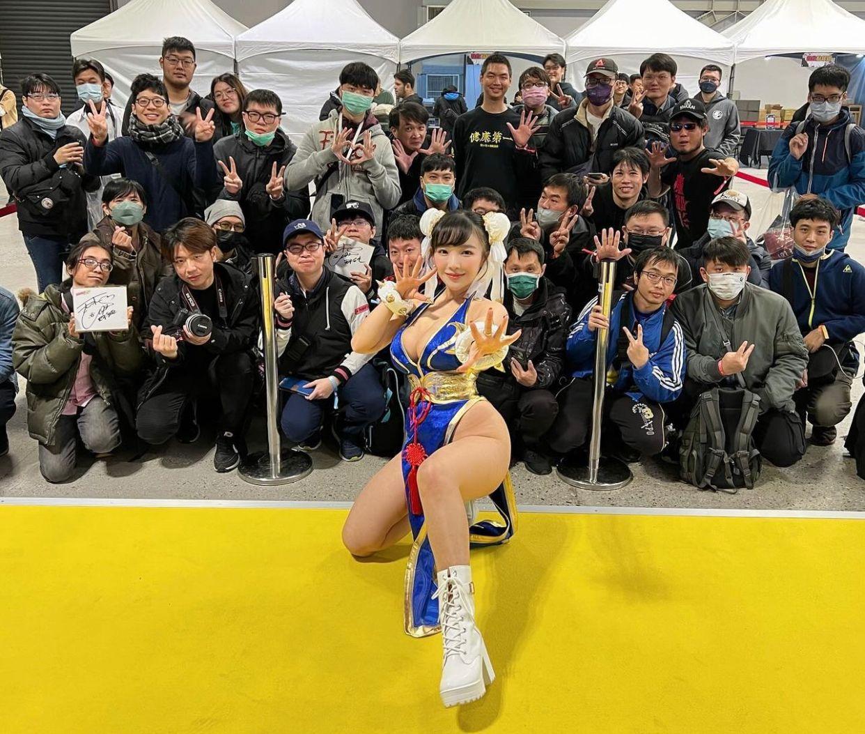 天木純胸襲台灣 化身「I Cup春麗」震撼眼球 | am730