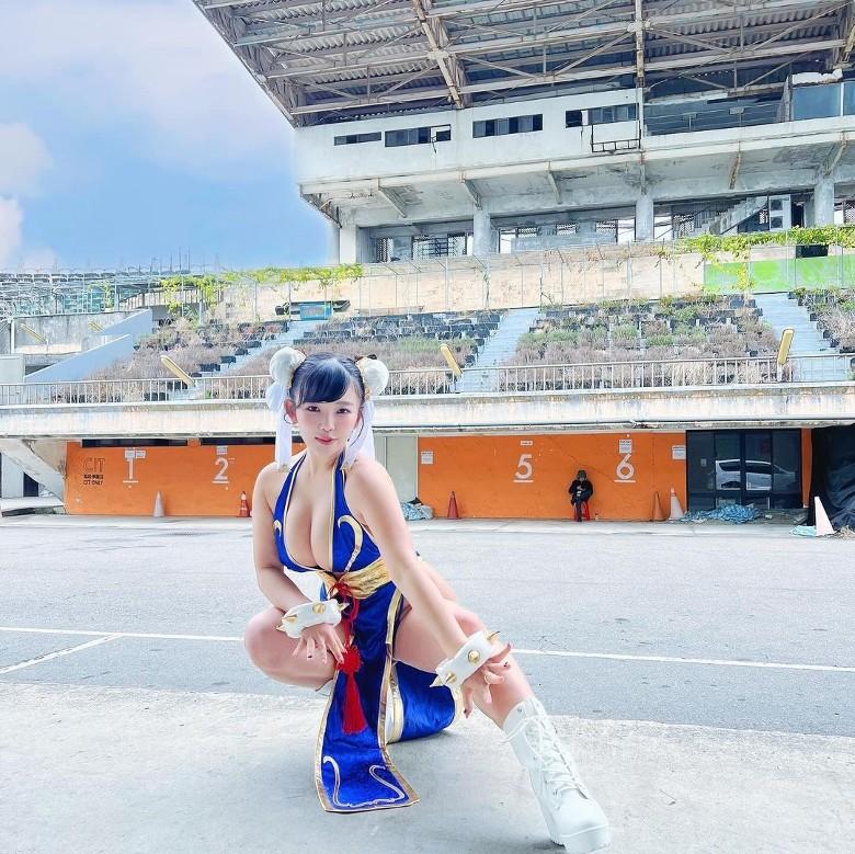 天木純胸襲台灣 化身「I Cup春麗」震撼眼球 | am730