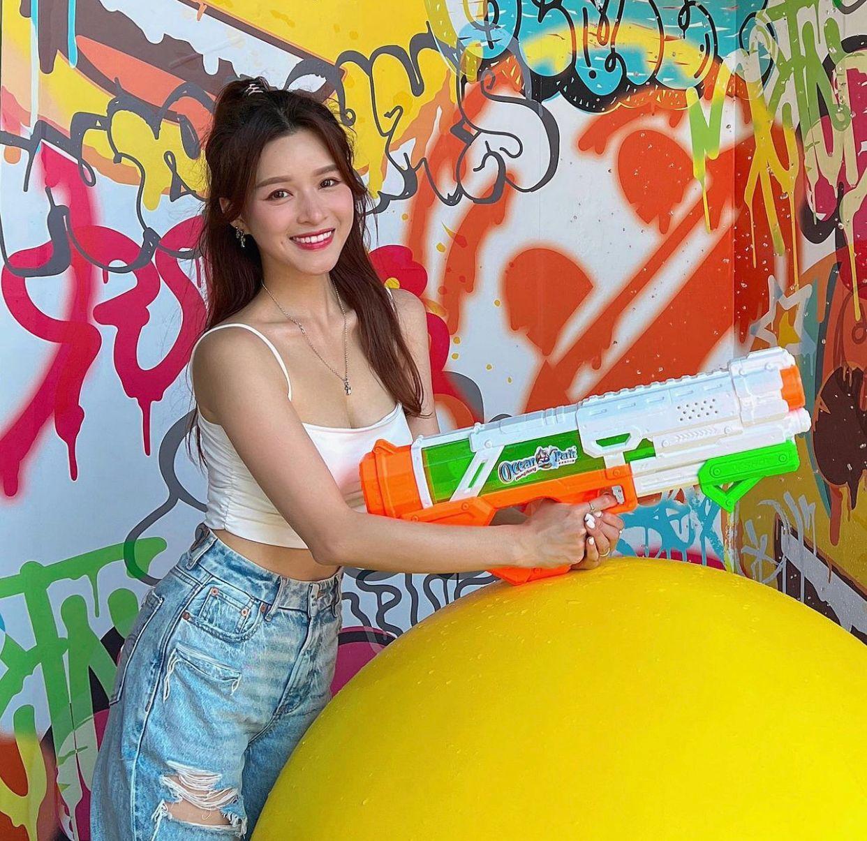 李蔓瑩Renee疑遭同性密友踢爆出軌人夫 「若要人不知唔好太低B」 | am730