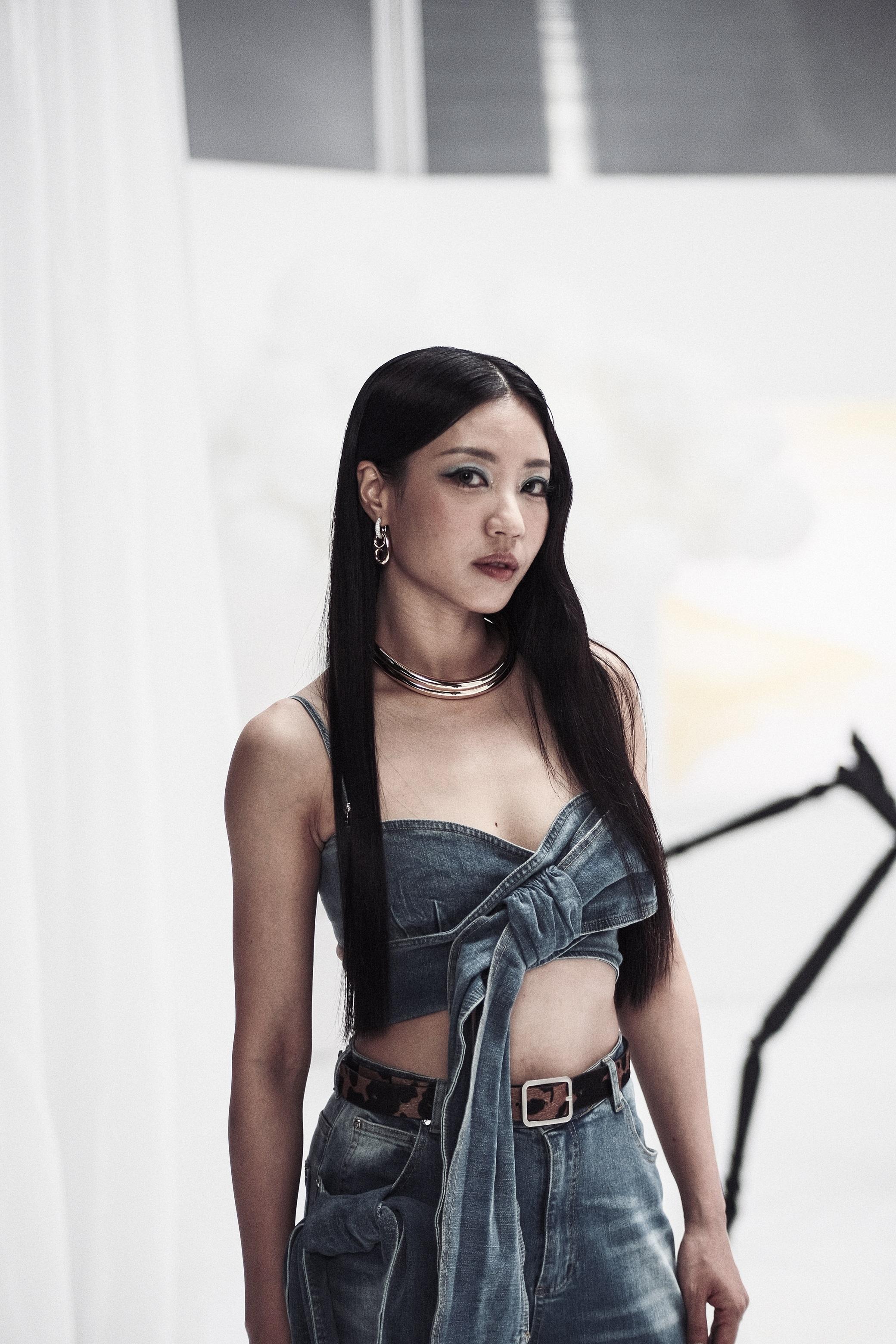 芯駖成COLLAR第三位出solo 許軼Day最快有反應 | am730