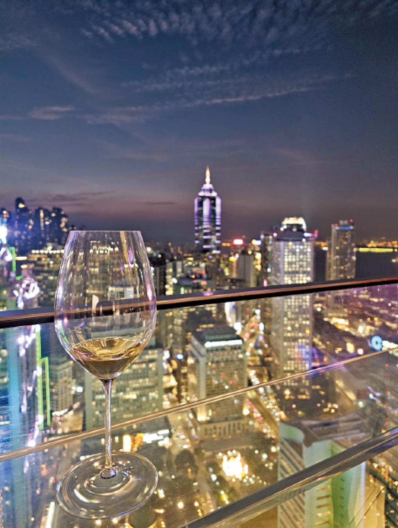 The Henderson頂層Cloud 39宴會廳景色迷人 | am730