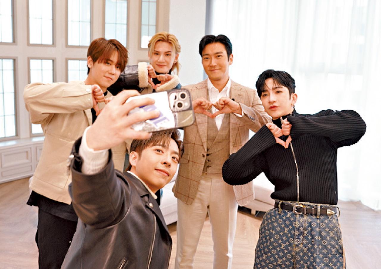 「MIRROR仲有三年合約」的背後 | am730