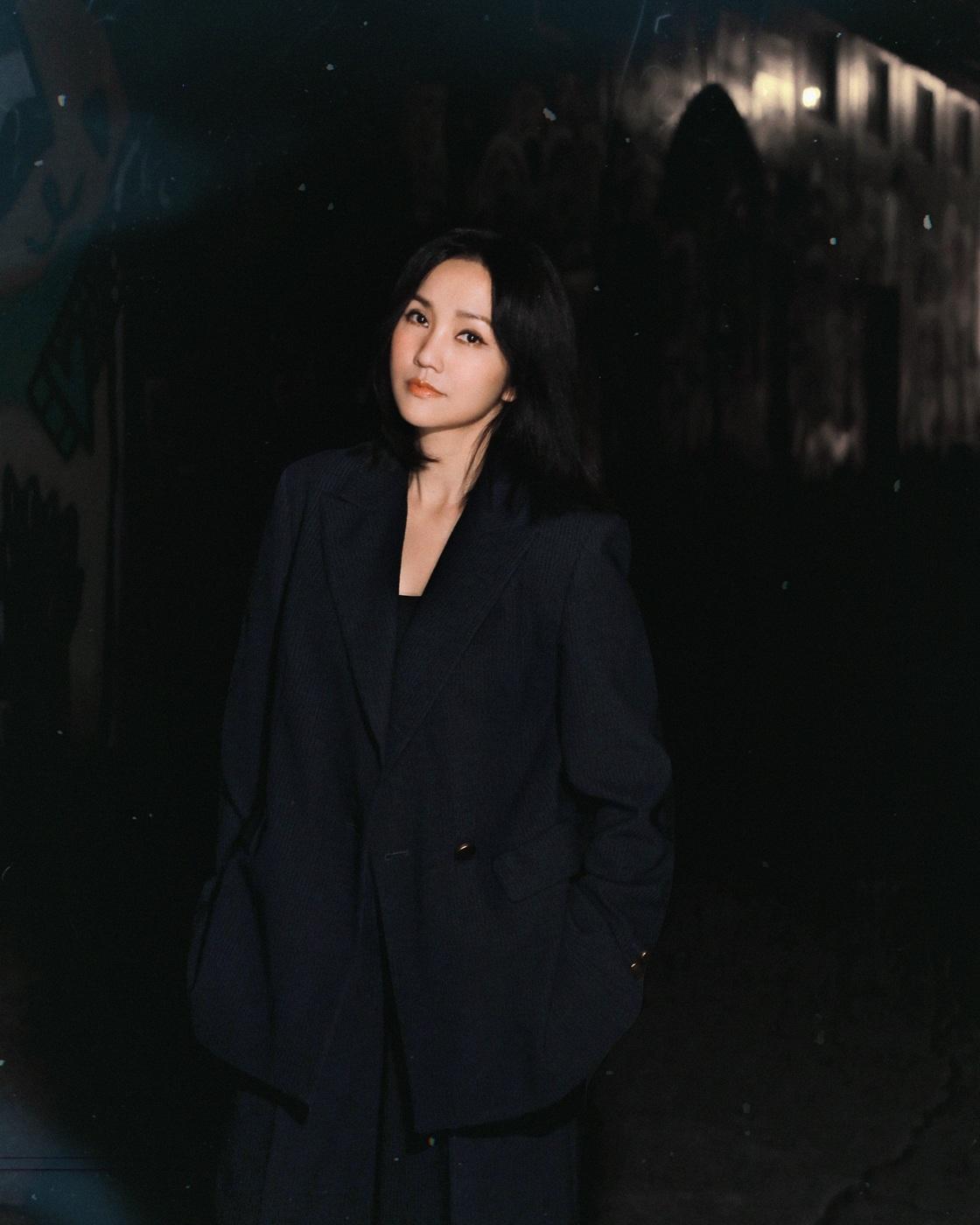 謝安琪新歌《50/50》談中年危機 從迷惘到擁抱人生 獲林家謙贈歌 | am730