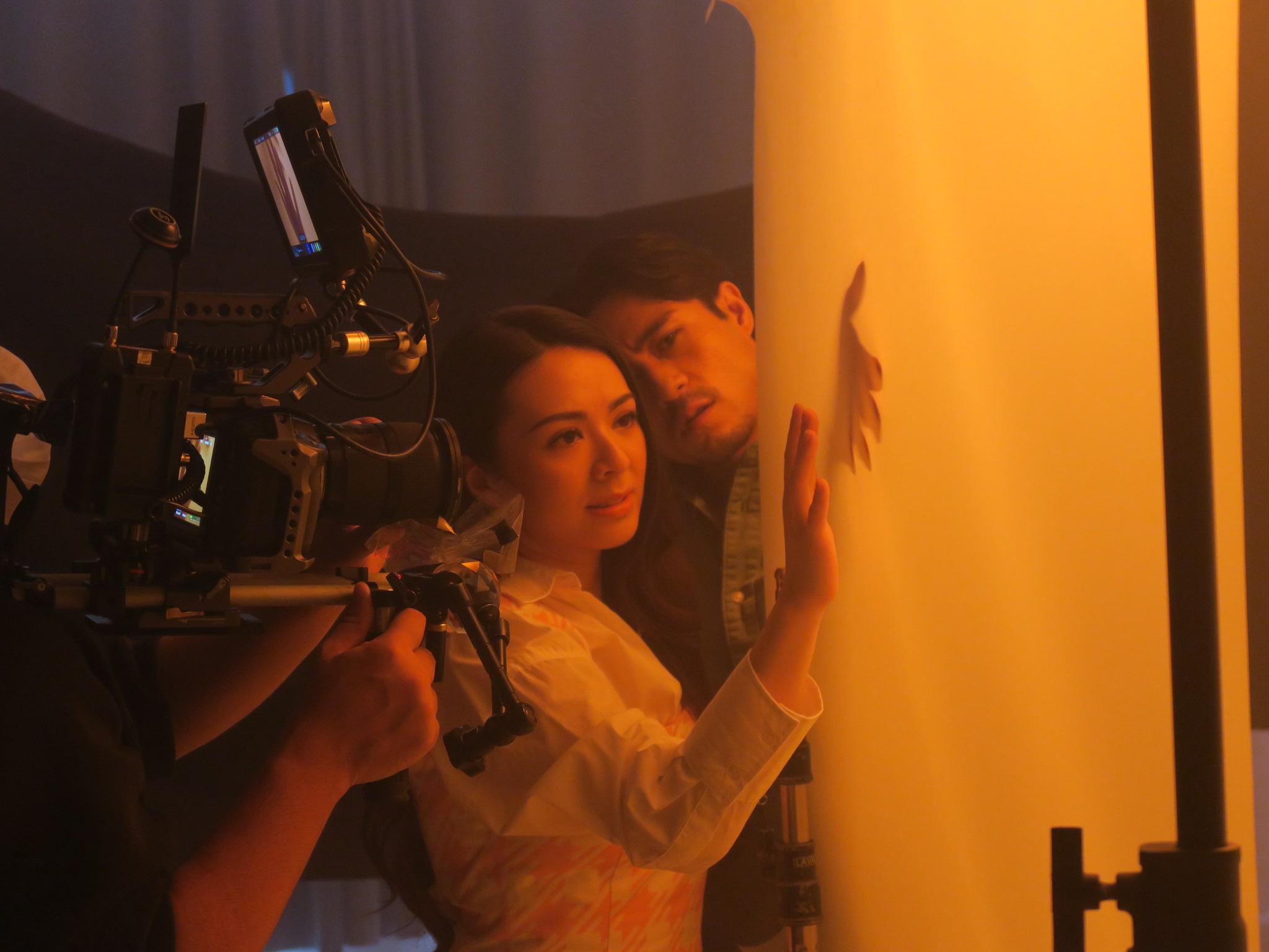 JW首與Wyman、Howie合作勁開心 拍MV過足戲癮 | am730