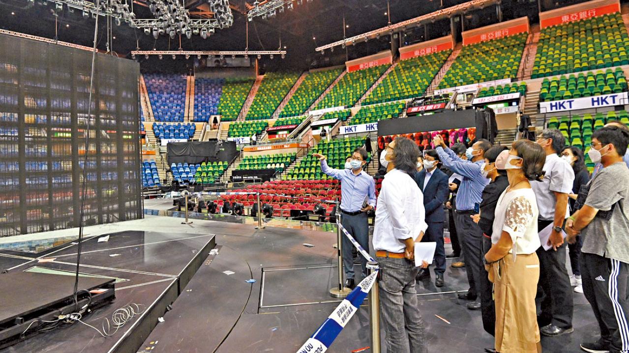 MIRROR演唱會意外 將調查螺絲斷裂原因 螢幕重量或500公斤寫成500磅 | am730