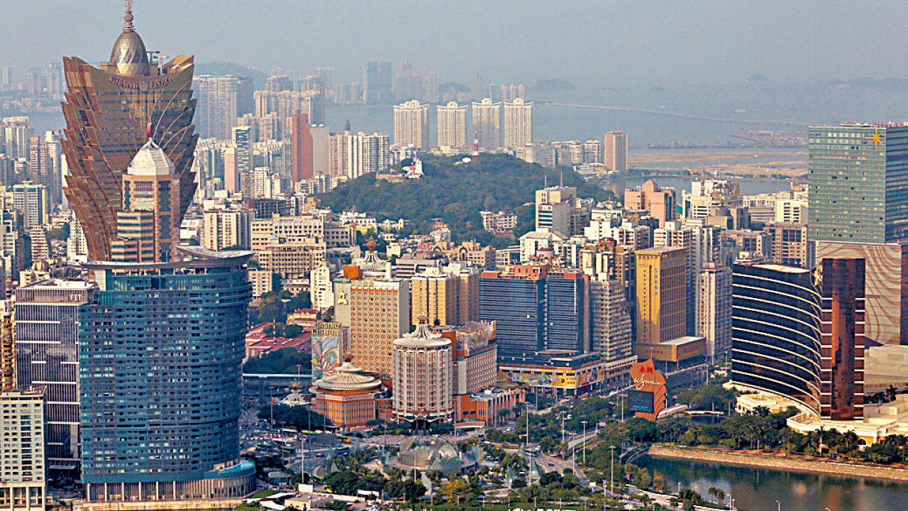 港股悶局再試低位 | am730