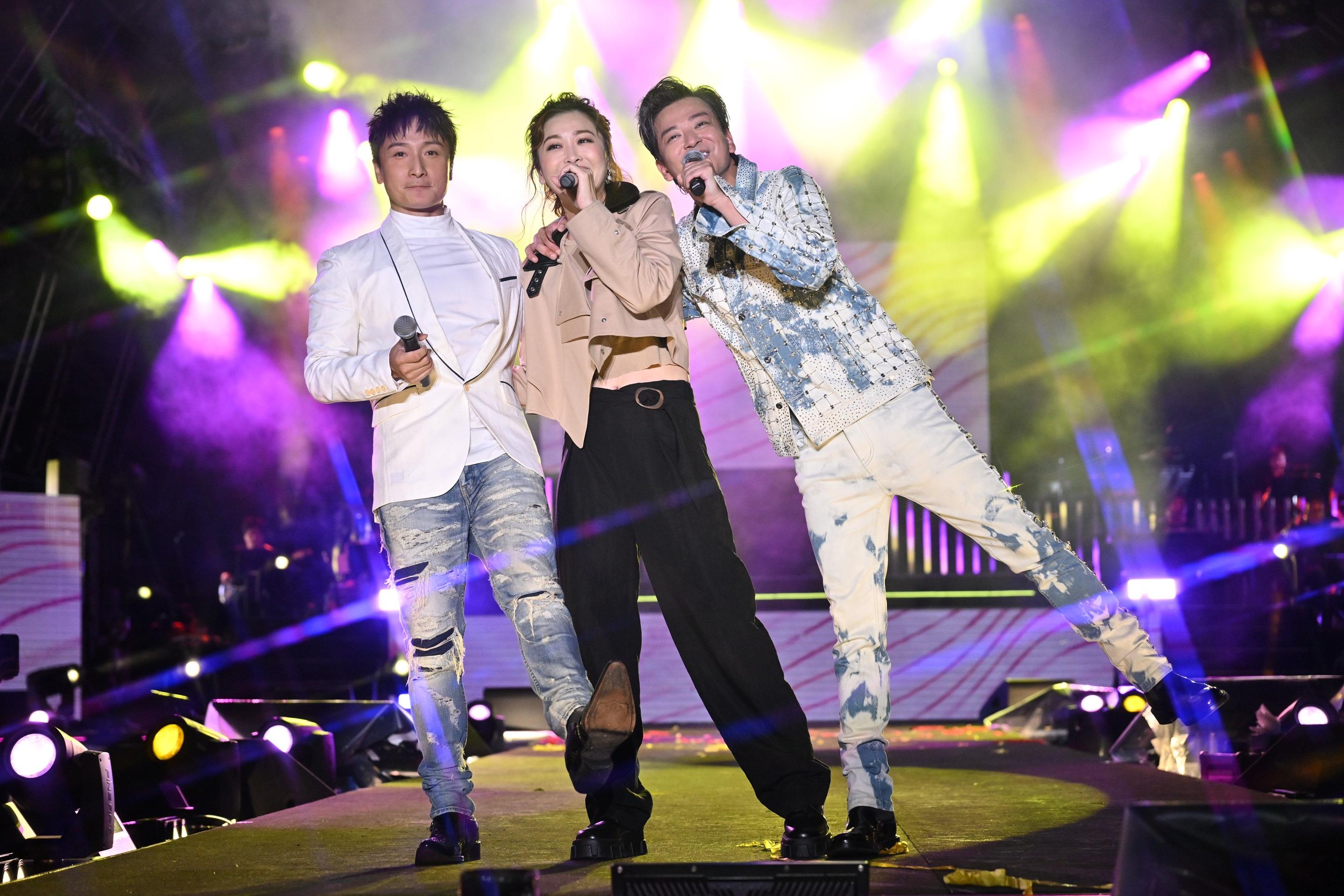 陳曉東開騷獲囡囡彈琴助慶 方力申任嘉賓自爆暗戀過周勵淇 | am730