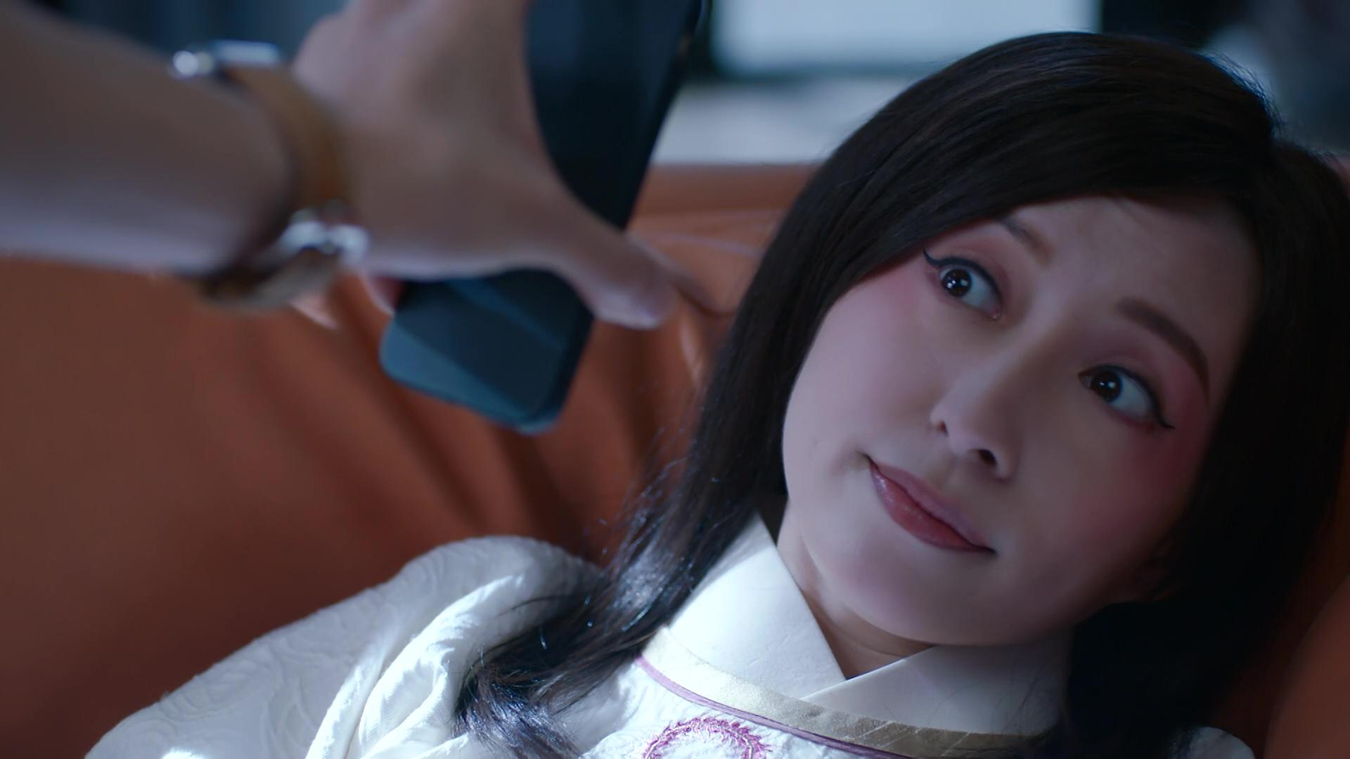 靈戲逼人｜龔嘉欣放下偶包演搞笑女鬼 張振朗演音樂人自學彈琴 | am730