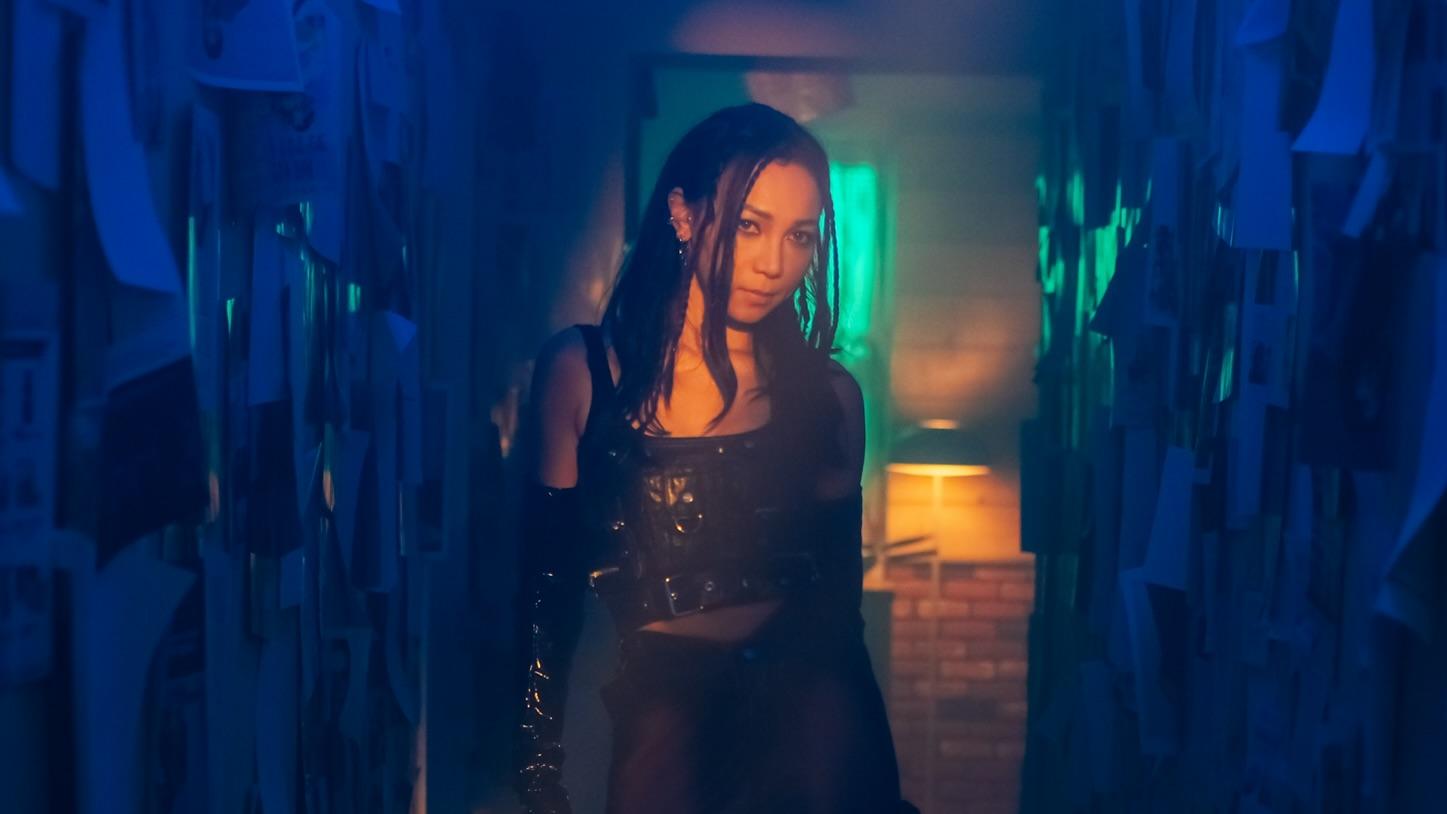 AGA江海迦新歌向Michael Jackson致敬 MV滲入八十年代經典驚悚片元素 | am730