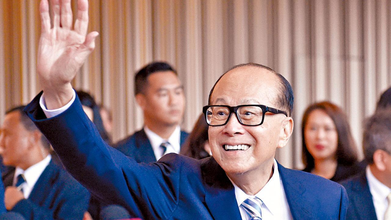 李嘉誠各捐3000萬元 助港大中大醫學院推動AI教育 | am730