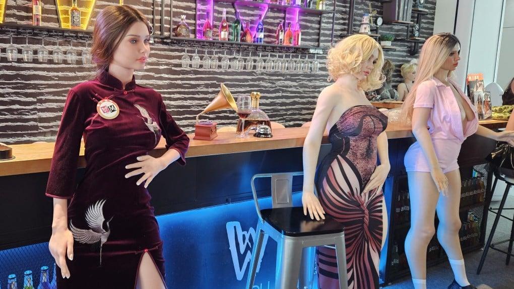 內地成人公仔導入ChatGPT等AI爆紅 傳會安慰「2分鐘也很厲害了」(有片) | am730