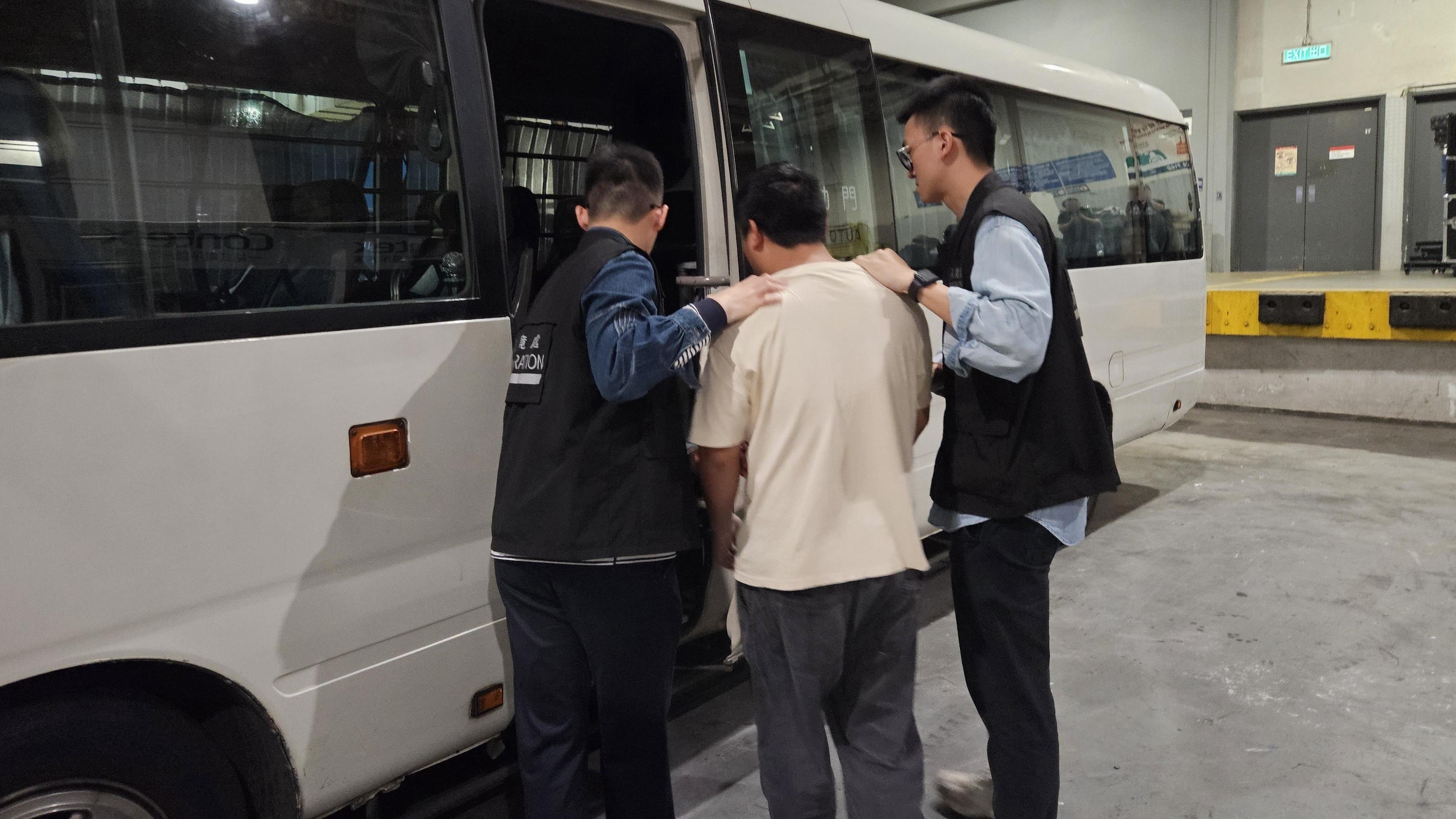 入境處聯警一連四日反黑工 拘15黑工及3僱主 | am730