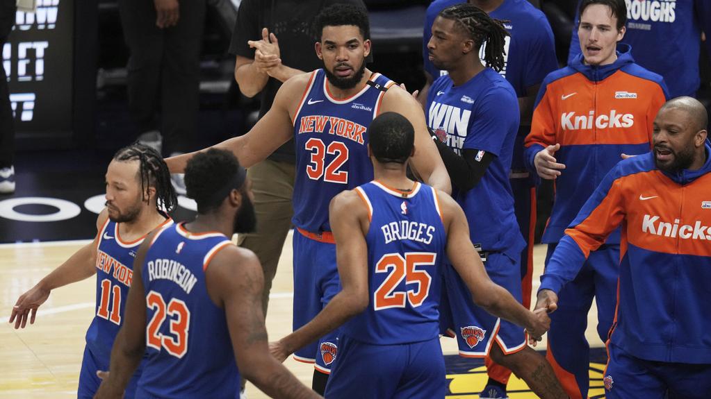 NBA季後賽｜紐約人成功自救 落後20分反勝溜馬追回一場 | am730