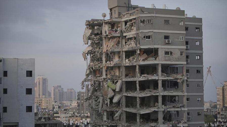 以色列襲伊朗｜以色列中導彈10死逾200傷 伊朗128死900傷14核科學家亡 | am730