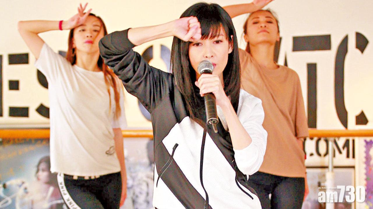 自爆開騷服飾性感 周慧敏：倪震都未睇過 | am730