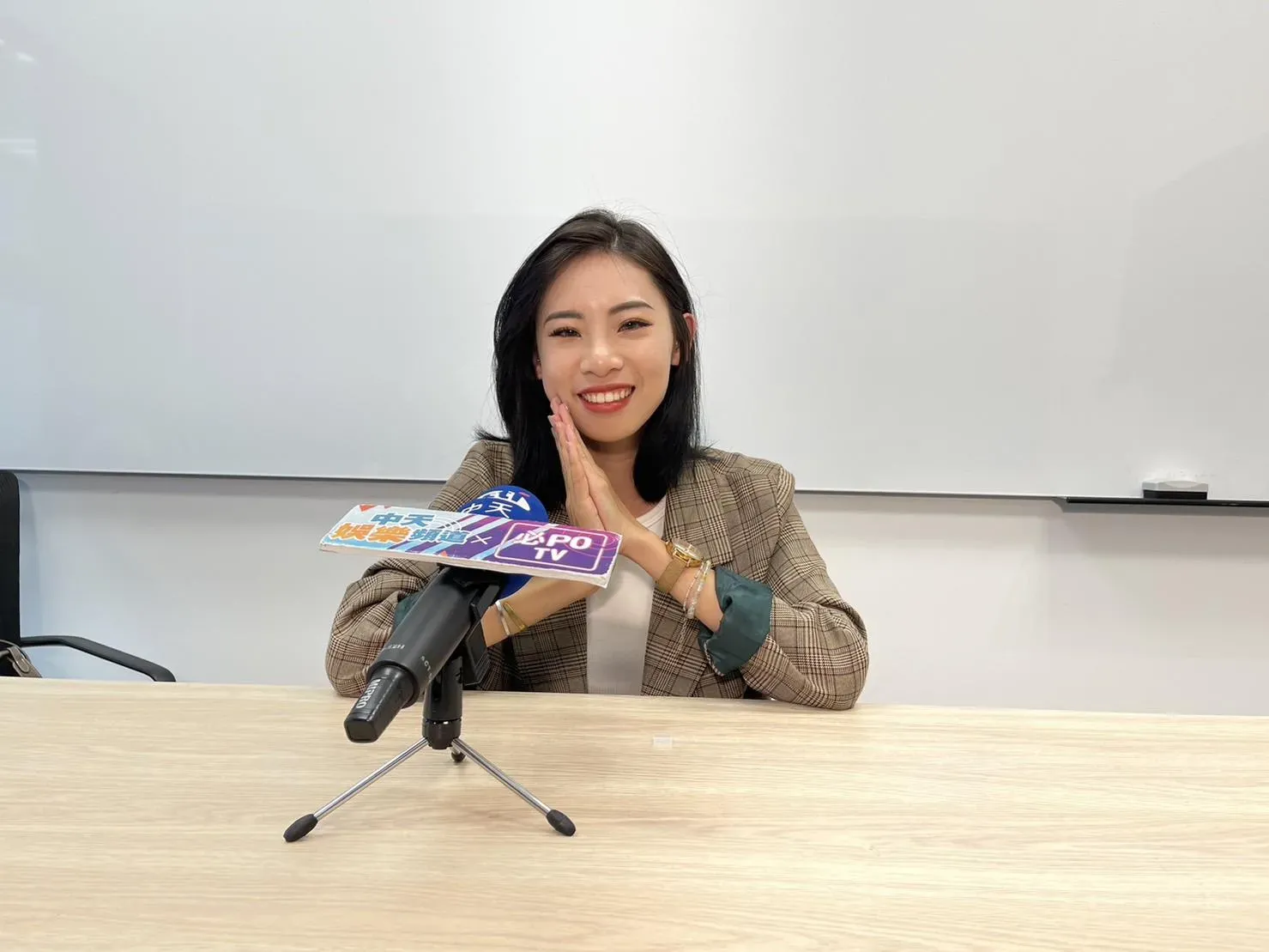 軍營性愛片流出後轉戰SWAG 台前輔導長稱曾遭長官「鹹豬手」 | am730