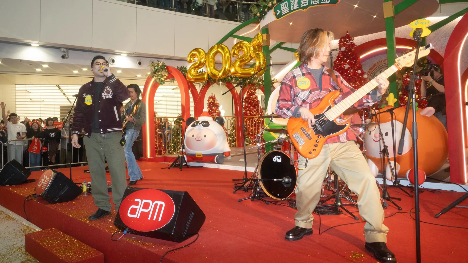 除夕倒數2025｜RubberBand apm陪fans倒數 泥鯭未有計劃追蛇B | am730